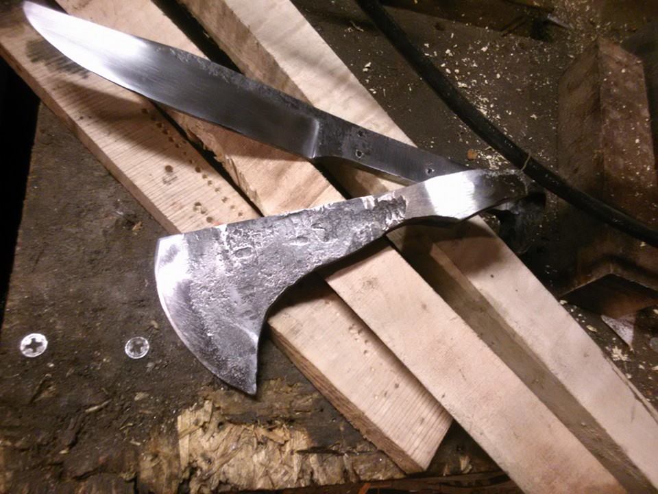 Dtm Knife shop